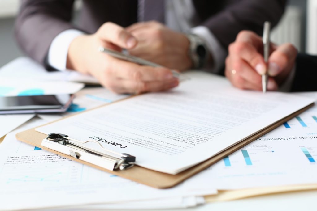 The Key Differences Between Surety Bonds and Insurance Policies - Moody ...